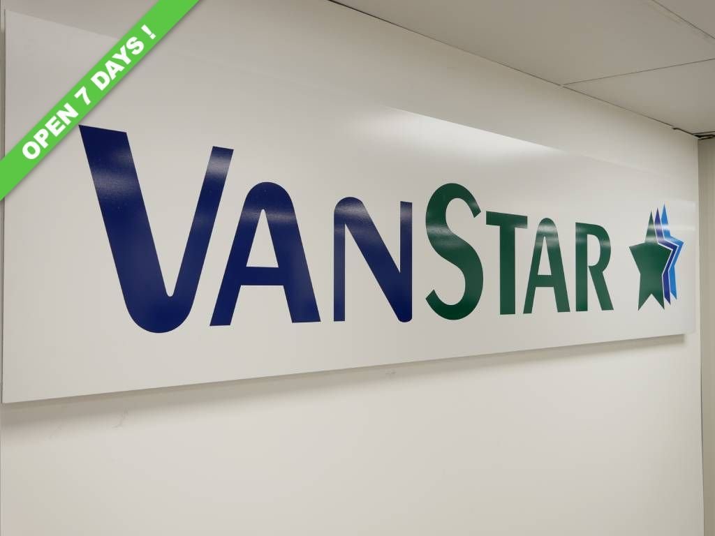 Ford Transit 460 Rwd 2.0 Ebl 130 BHP L4 X-Long Trend 17 Seater MINIbus