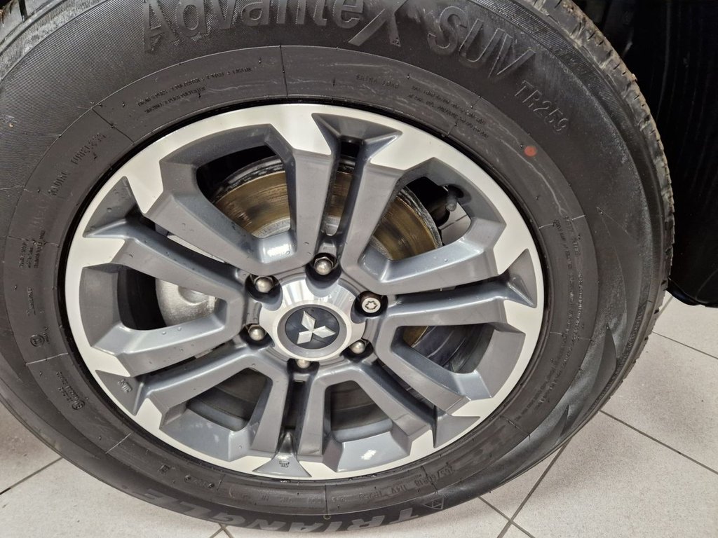 2019 Mitsubishi L200 Di-D Warrior Dcb £17,990