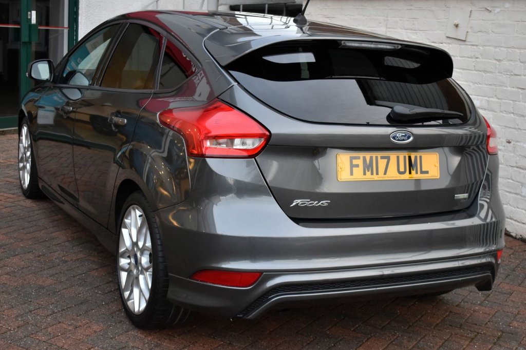 2017 Ford Focus 1.0 St-Line 5 Door 6-Speed 125 BHP