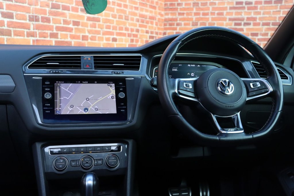 Volkswagen Tiguan Allspace 2.0 R-Line Tech TDI DSg 5D 148 BHP