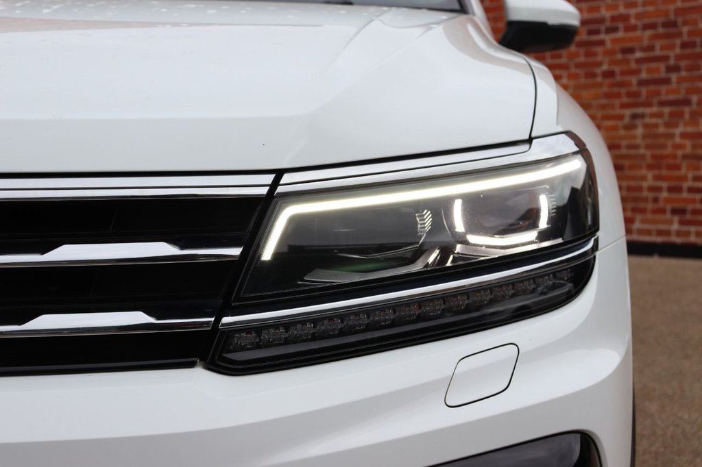 Volkswagen Tiguan Allspace 2.0 R-Line Tech TDI DSg 5D 148 BHP