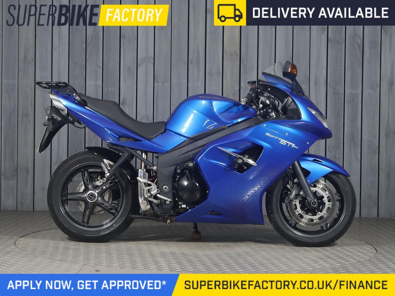 2011 TRIUMPH SPRINT ST 1050 - 21943 miles | Superbike Factory