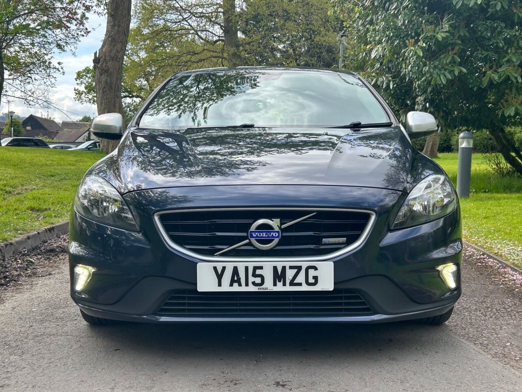 2015 Volvo V40 D2 R-Design £6,995
