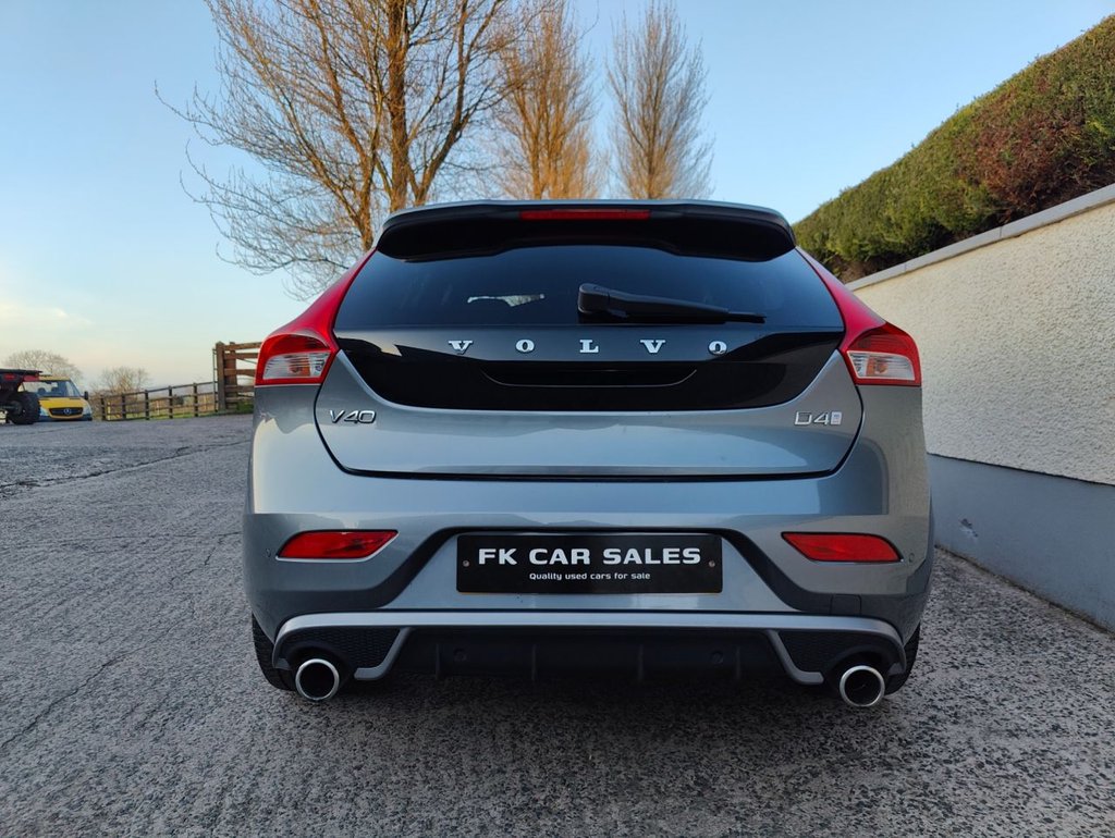 2016 Volvo V40 D4 R-Design Pro £11,495