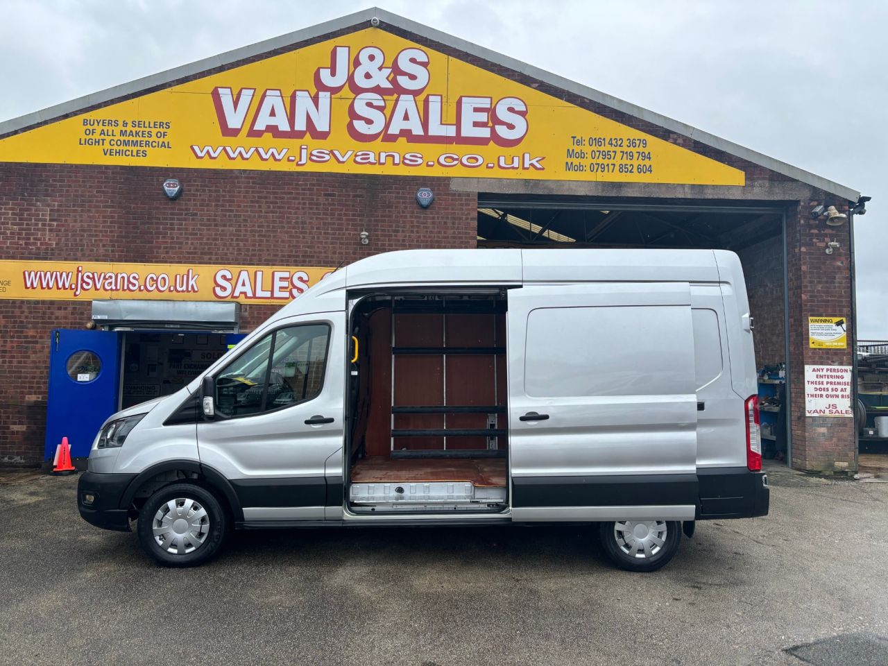 2022 Ford Transit 350 Leader P/V Ecoblue £12,995