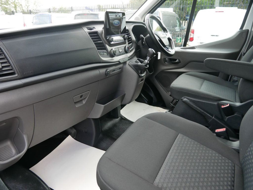 Ford Transit 460 Rwd 2.0 Ebl 130 BHP L4 X-Long Drw 17 Seater MINIbus