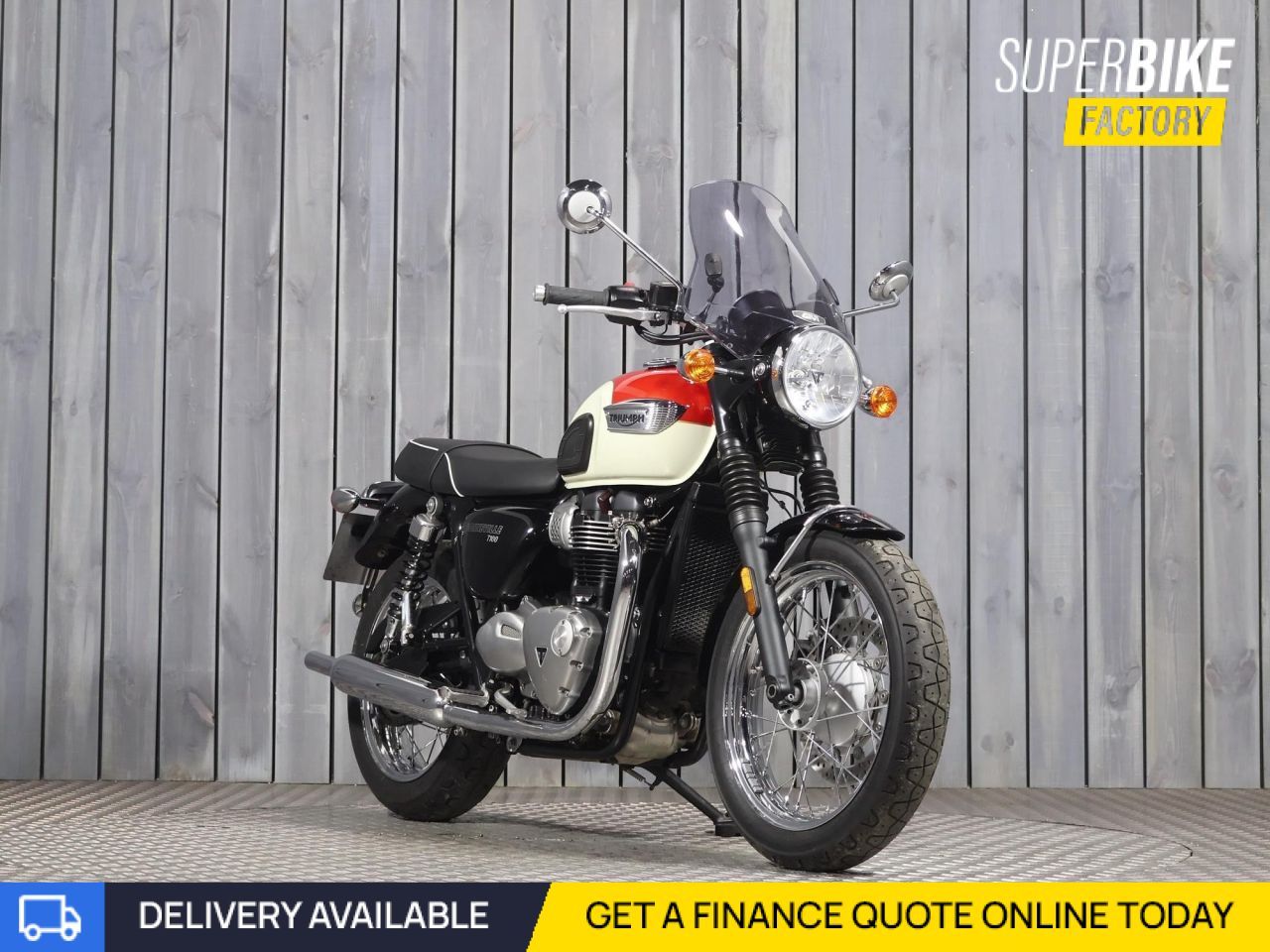2019 TRIUMPH BONNEVILLE T100 - 1751 miles | Superbike Factory