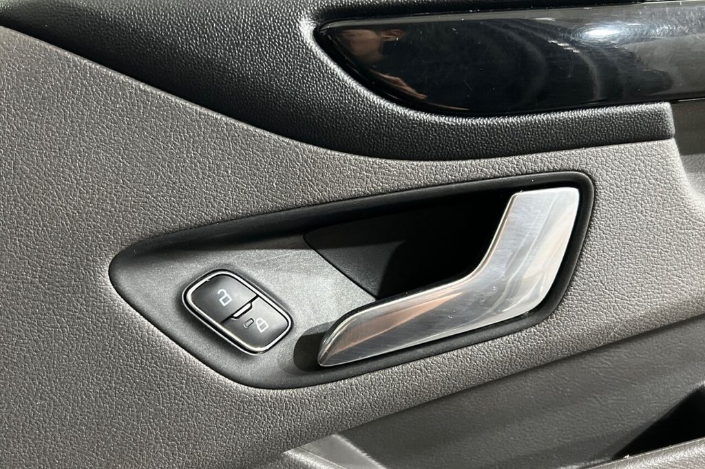 Ford Transit Custom 2.0 320 Limited L1h1 Ecoblue 183 BHP Front / Rear ...