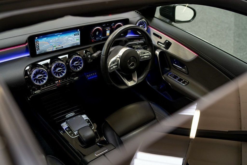 Mercedes-Benz Cla 1.3 Cla 200 Amg Line Premium Plus 4D 161 BHP