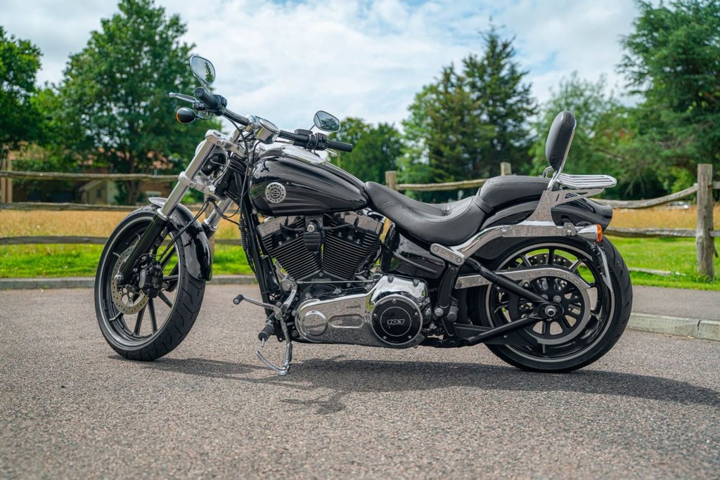 Harley-Davidson Fxsb 103 Breakout 1690 15 1690cc Fxsb Breakout 1690 16