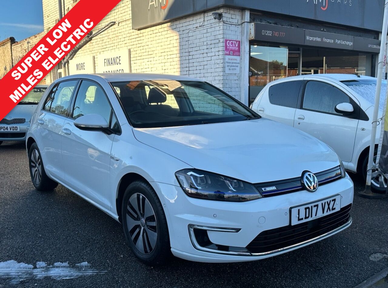 2017 Volkswagen Golf E Golf 10 495