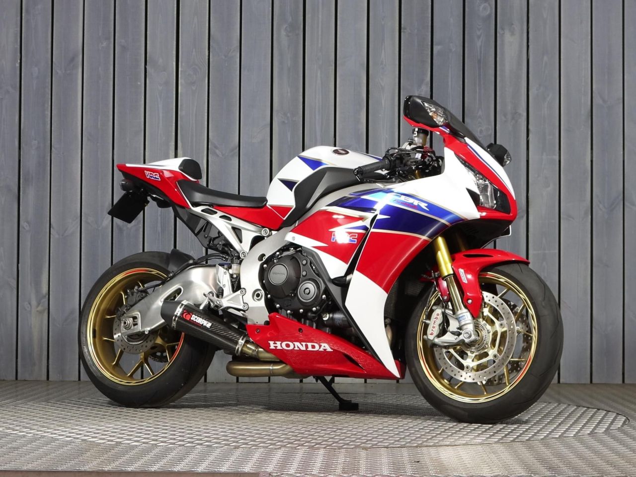 2016 HONDA CBR1000RR FIREBLADE WHITE with 10915 miles - Used Motorbikes ...