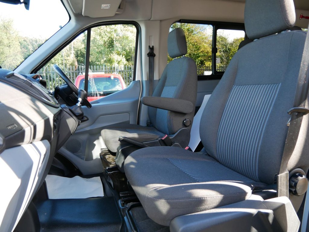 Ford Transit 460 Rwd 2.2 TDCI 125 BHP Xlwb Trend 17 Seater MINIbus