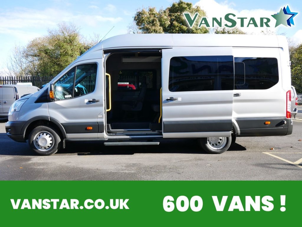 Ford Transit 460 2.2 TDCI 125 BHP Xlwb Trend 17 Seater MINIbus