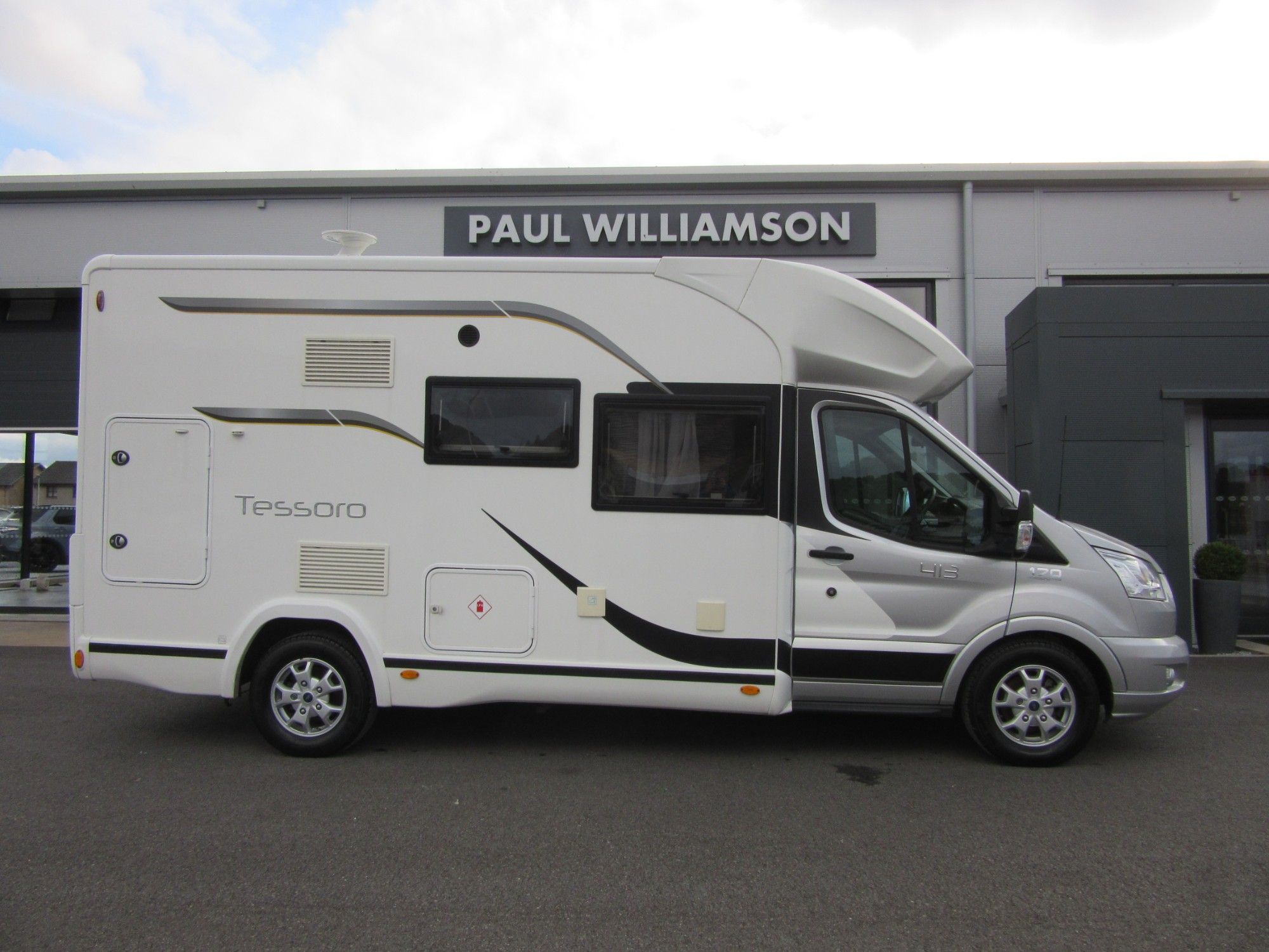 Ford Benimar Benimar Tessoro 413 4 Berth Automatic 170 BHP