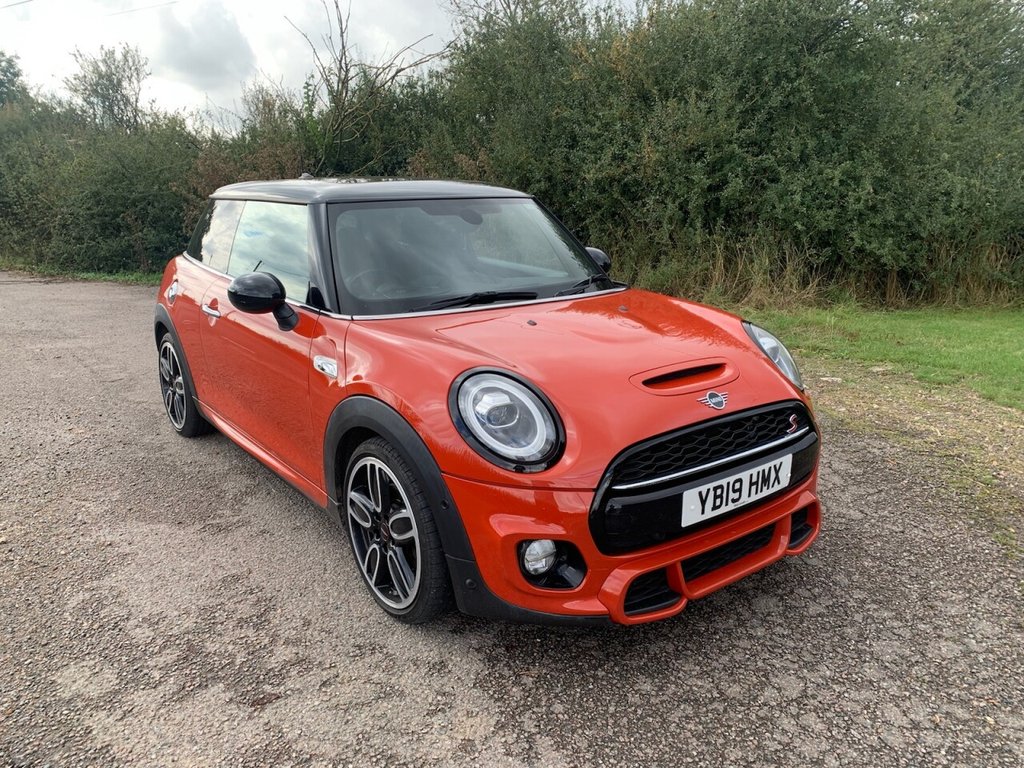 2019 MINI Hatch Cooper S Cooper S Sport £18,495