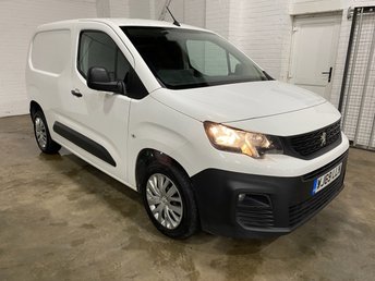 U-Drive Vehicle Sales: Quality Vans & Cars for Sale in Poole, Dorset