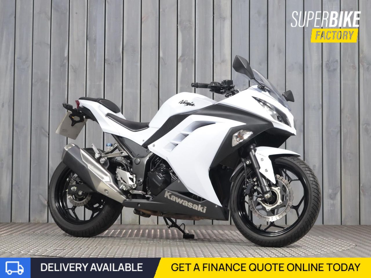 2014 KAWASAKI NINJA 300 WHITE with 6666 miles - Used Motorbikes Dealer ...