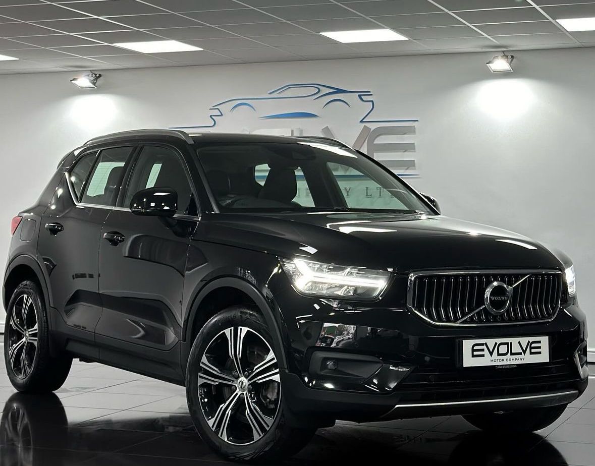 Volvo xc40 1.5 t5 262 inscription recharge dct store