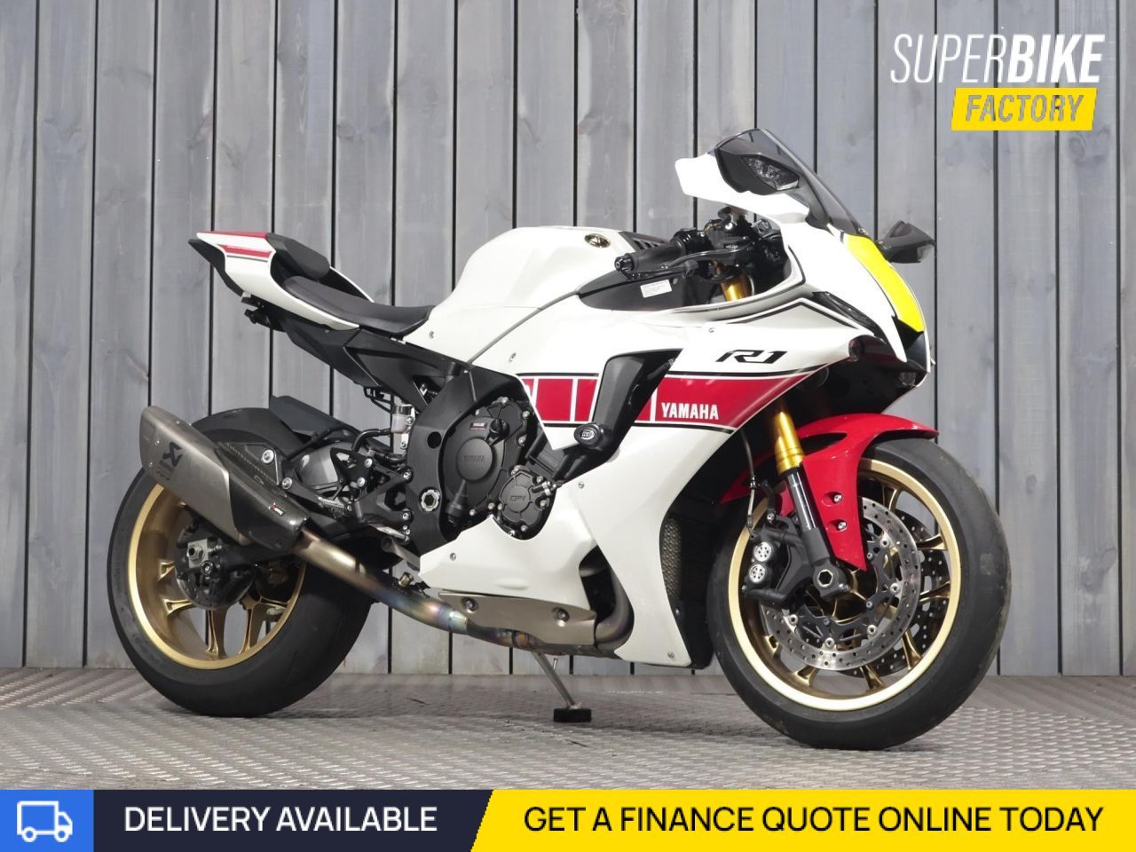 2022 YAMAHA R1 WHITE with 5399 miles - Used Motorbikes Dealer: Cheshire ...