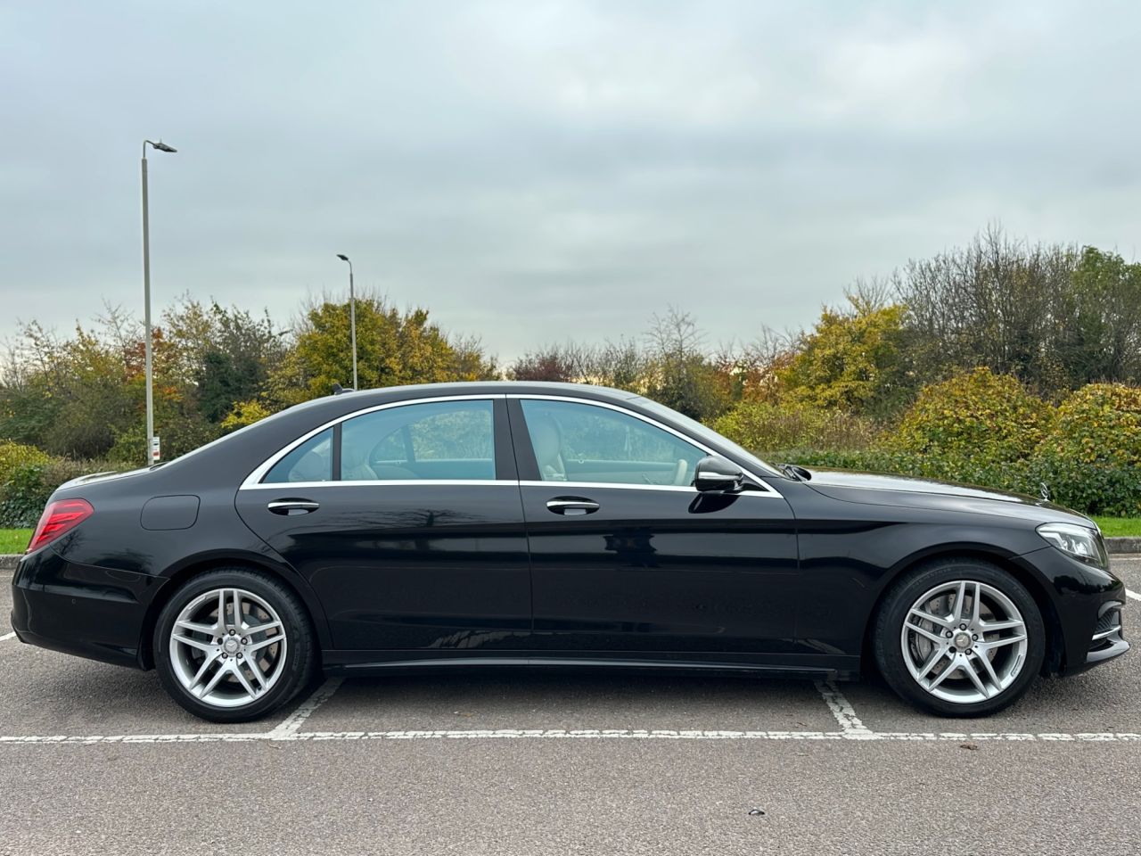 Mercedes-Benz S-Class 4.7 S500l V8 Amg Line Saloon 4dr Petrol G-Tronic+ ...