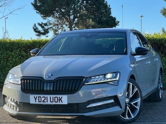 2021 Skoda Superb Sportline Plus 21 495
