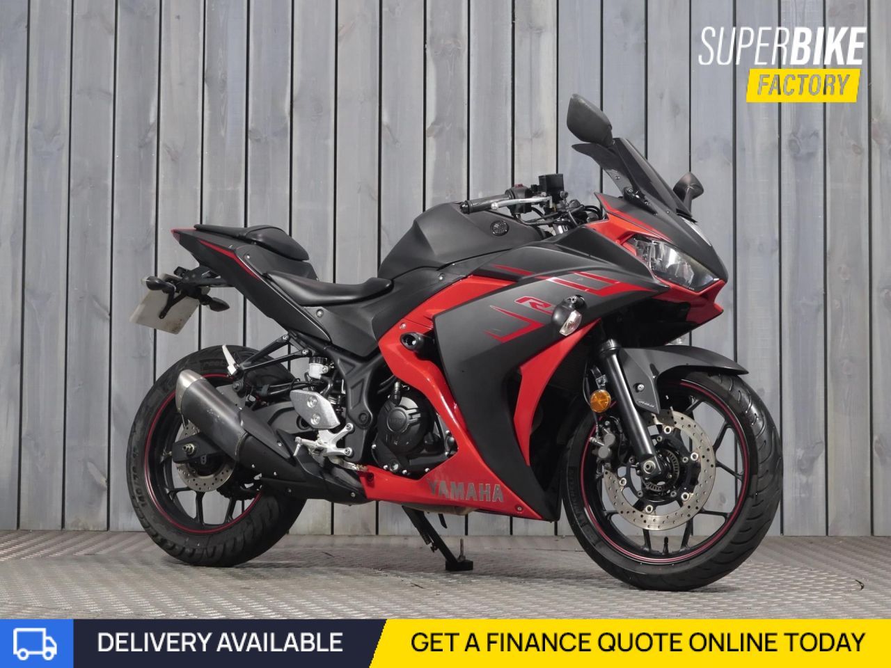 2018 YAMAHA R3 - 4025 miles | Superbike Factory