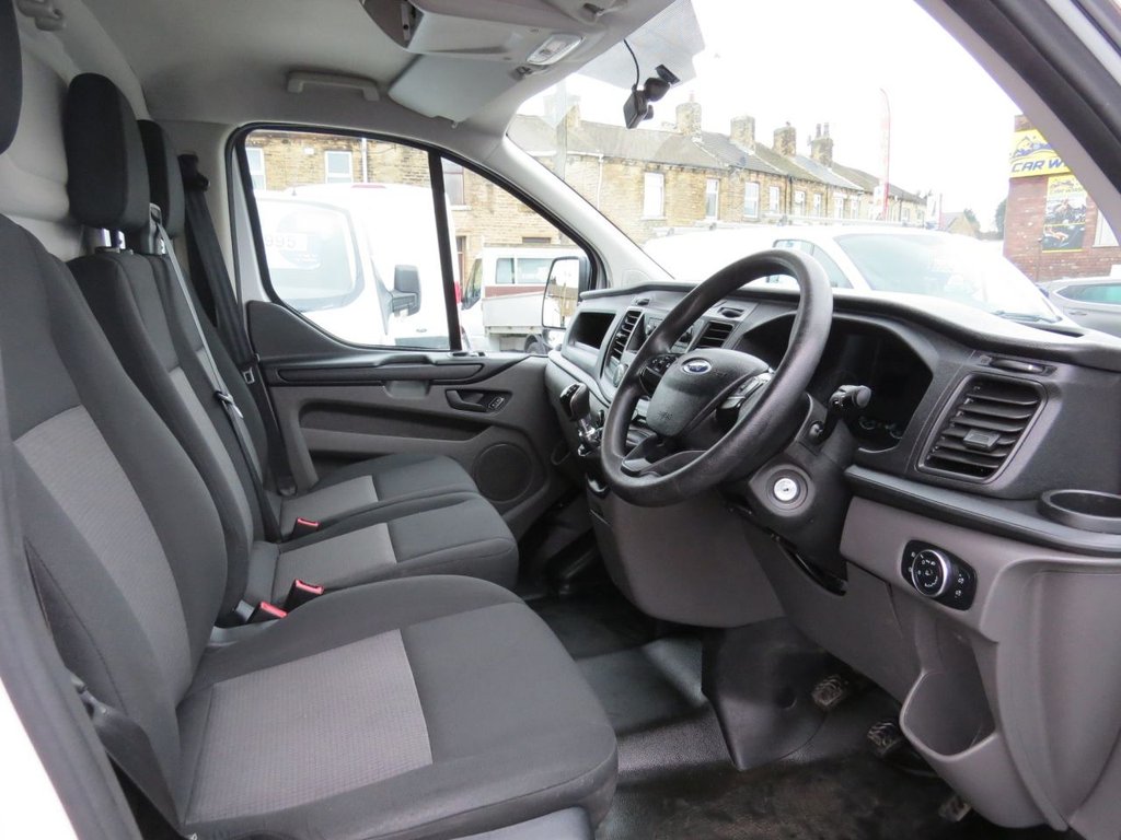 Ford Transit Custom 300 Base 2.0tdci 105ps L1 H2 High Roof Van With Air ...