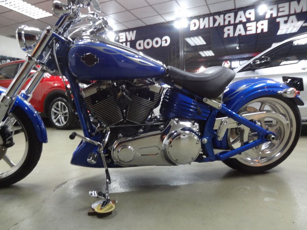 Harley-Davidson Fxcwc Rocker C 1690cc Stage 2 , Only 4000 Miles