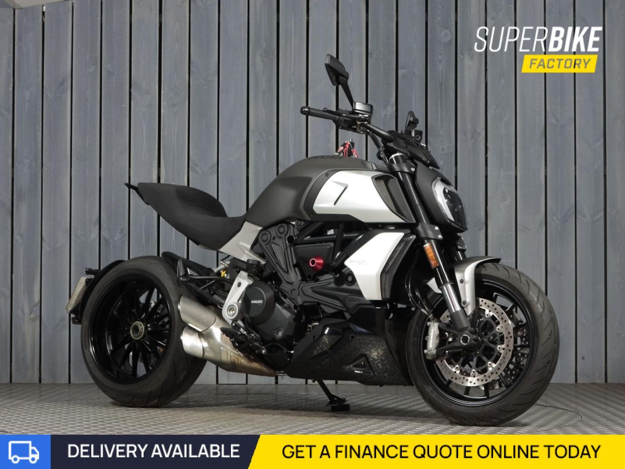 2020 DUCATI DIAVEL 1260 GREY with 1283 miles Used Motorbikes Dealer Macclesfield Donington Park The Superbike Factory