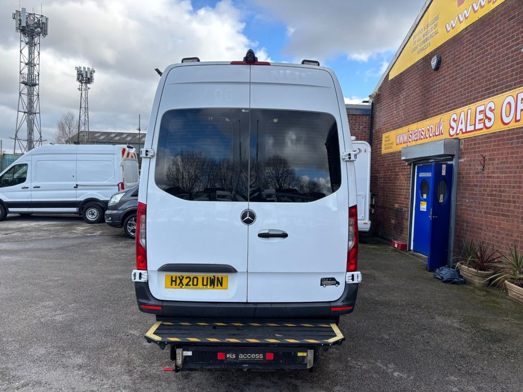 Mercedes-Benz Sprinter 516 CDI MINIbus Wheel Chair Aceess Twin Wheel Auto