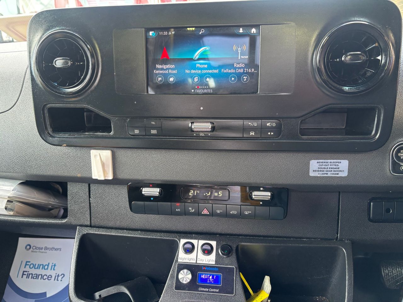 Mercedes-Benz Sprinter 516 CDI MINIbus Wheel Chair Aceess Twin Wheel Auto