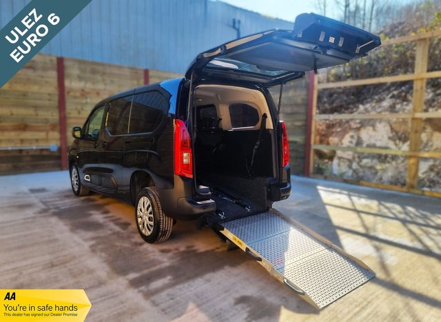 Page 8 of 15 for Wheelchair Accessible WAVs