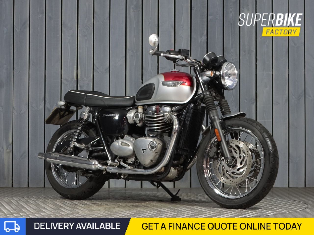 2016 TRIUMPH BONNEVILLE T120 RED with 4961 miles - Used Motorbikes ...