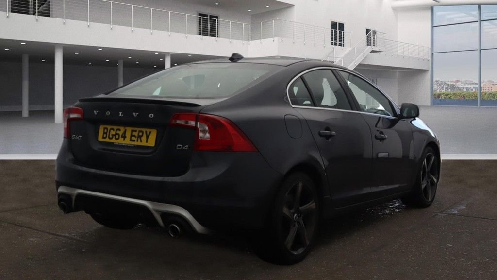Volvo S60 2.0 D4 R-Design Lux Saloon 4dr Diesel Geartronic Euro 6 (s/S ...