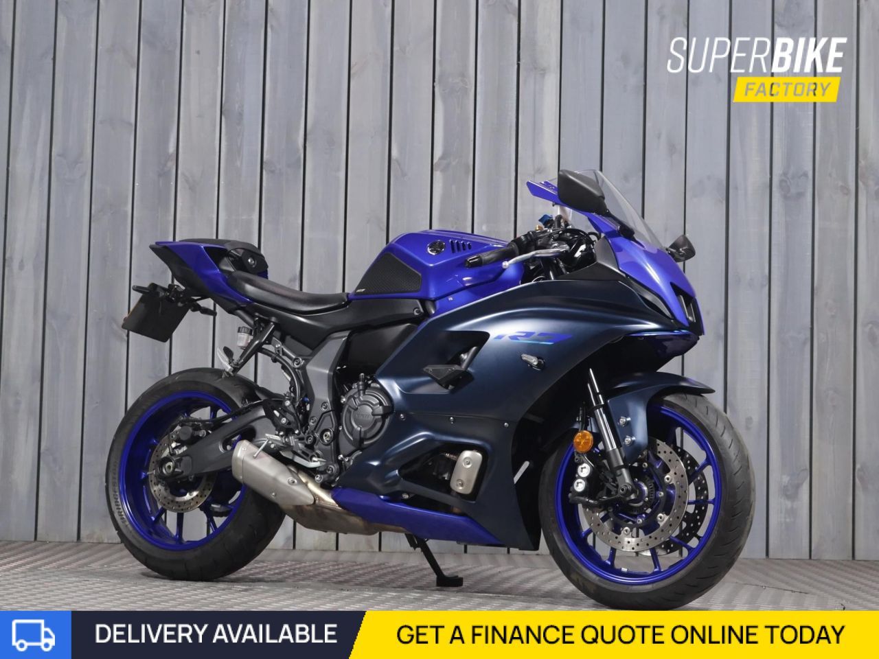 2023 YAMAHA R7 - 3921 miles | Superbike Factory