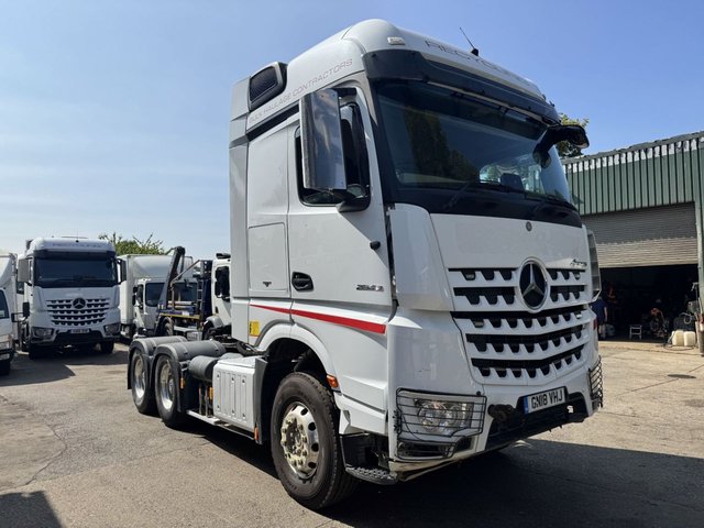 Used vans for sale. Addlestone & Surrey van Dealer | Addlestone Commercials