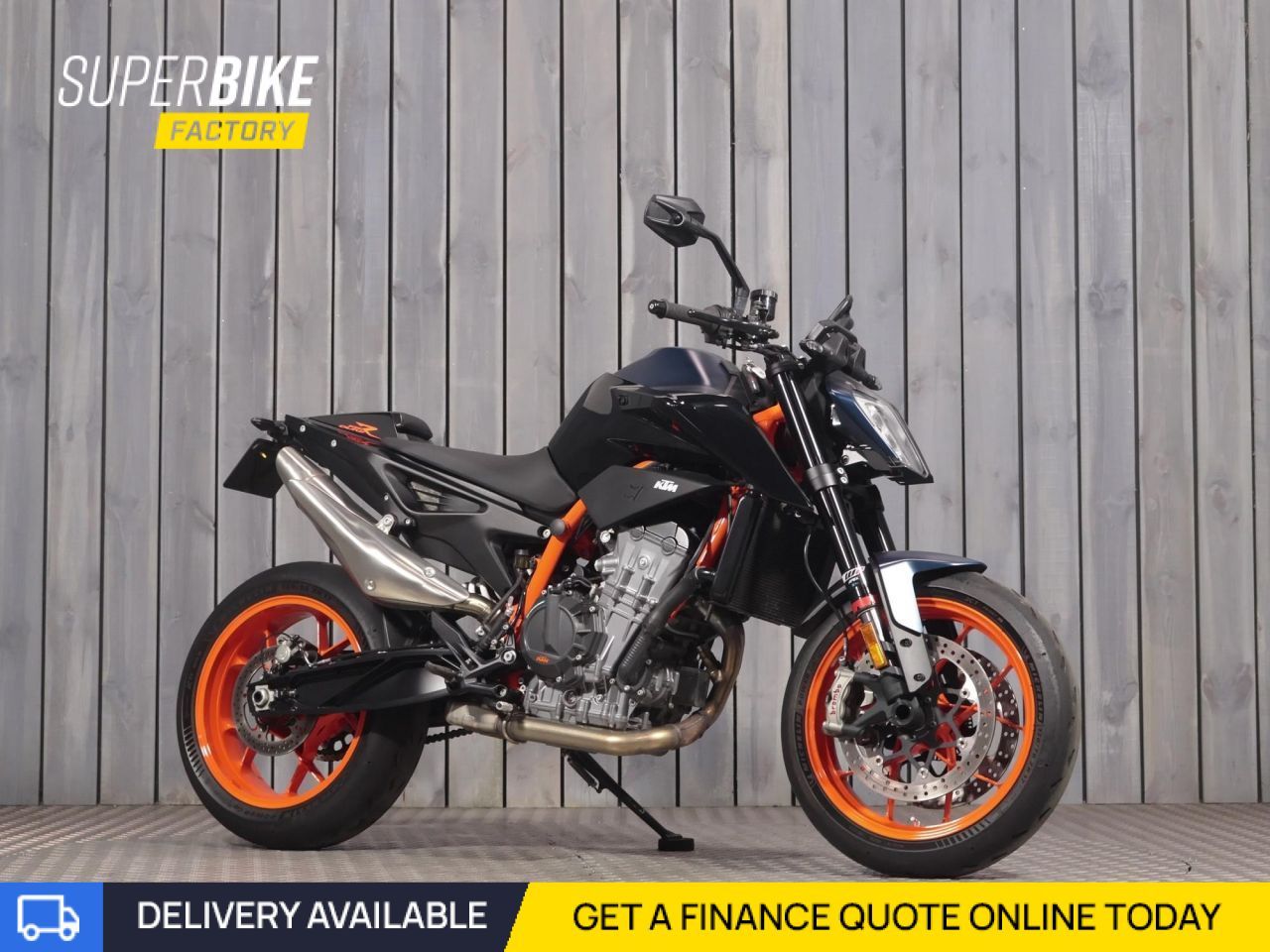 2022 KTM 890 DUKE - 1400 miles | Superbike Factory