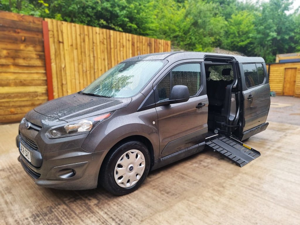 Ford Grand Tourneo Connect Side Entry Passenger UP Front Auto ...