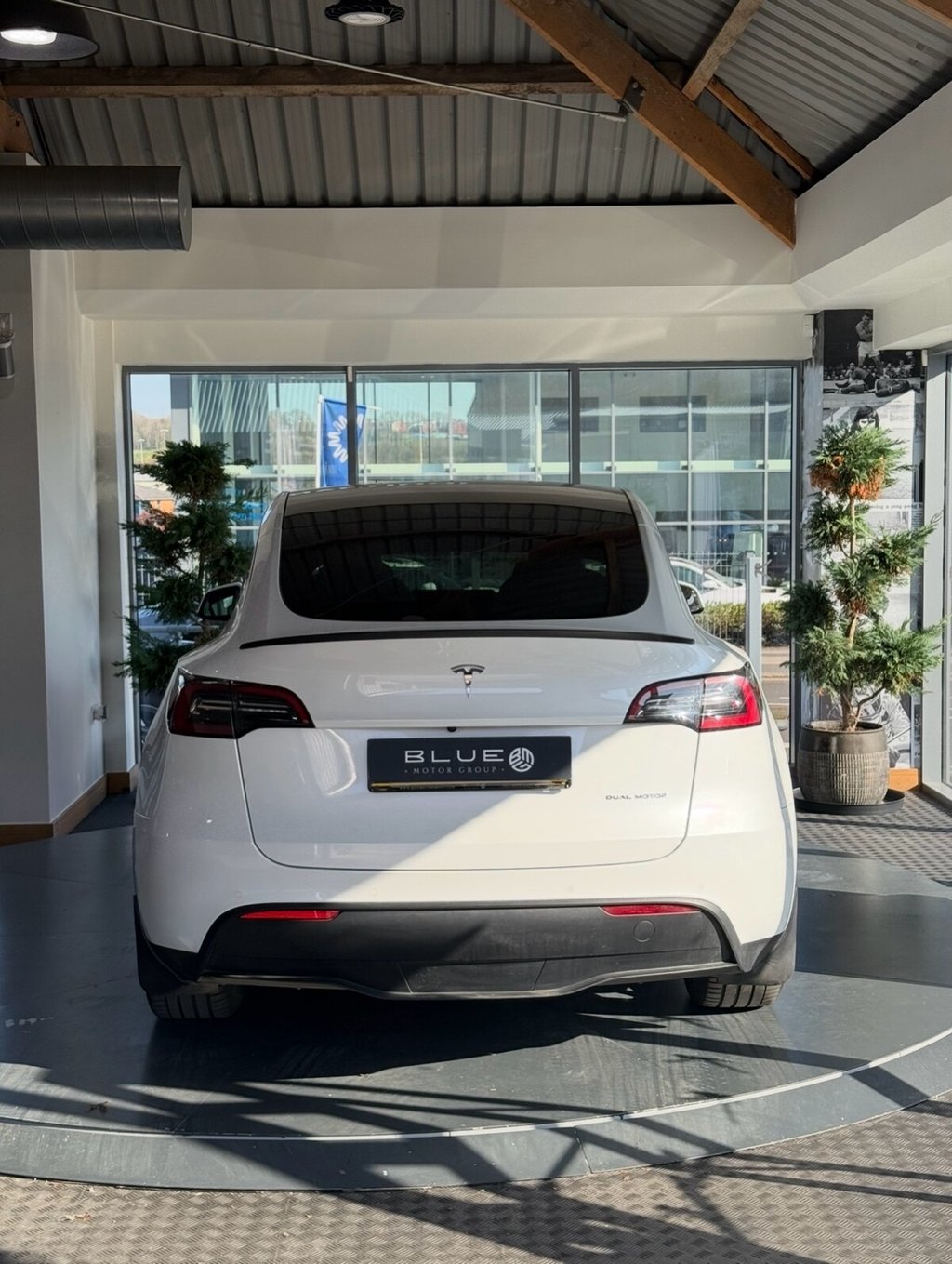 Tesla Model Y (dual Motor) Long Range Suv 5dr Electric Auto 4WDe (384 BHP)