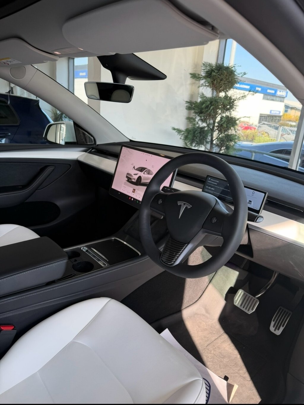 Tesla Model Y (dual Motor) Long Range Suv 5dr Electric Auto 4WDe (384 BHP)