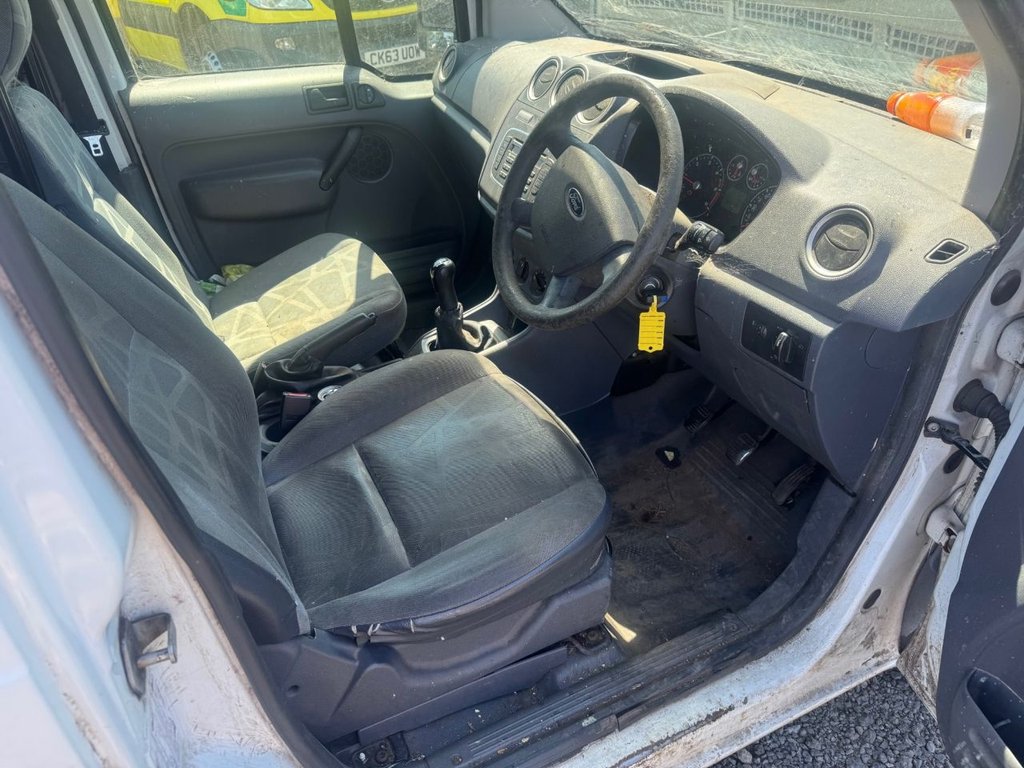 Ford Transit Connect 1.8 TDCI T230 Panel Van 4dr Diesel Manual L3 H3 ...