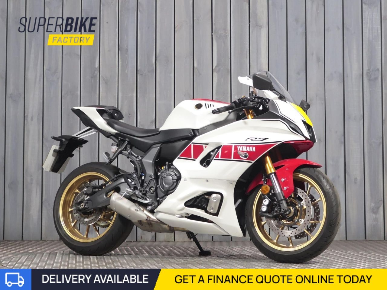 2023 YAMAHA R7 - 234 miles | Superbike Factory