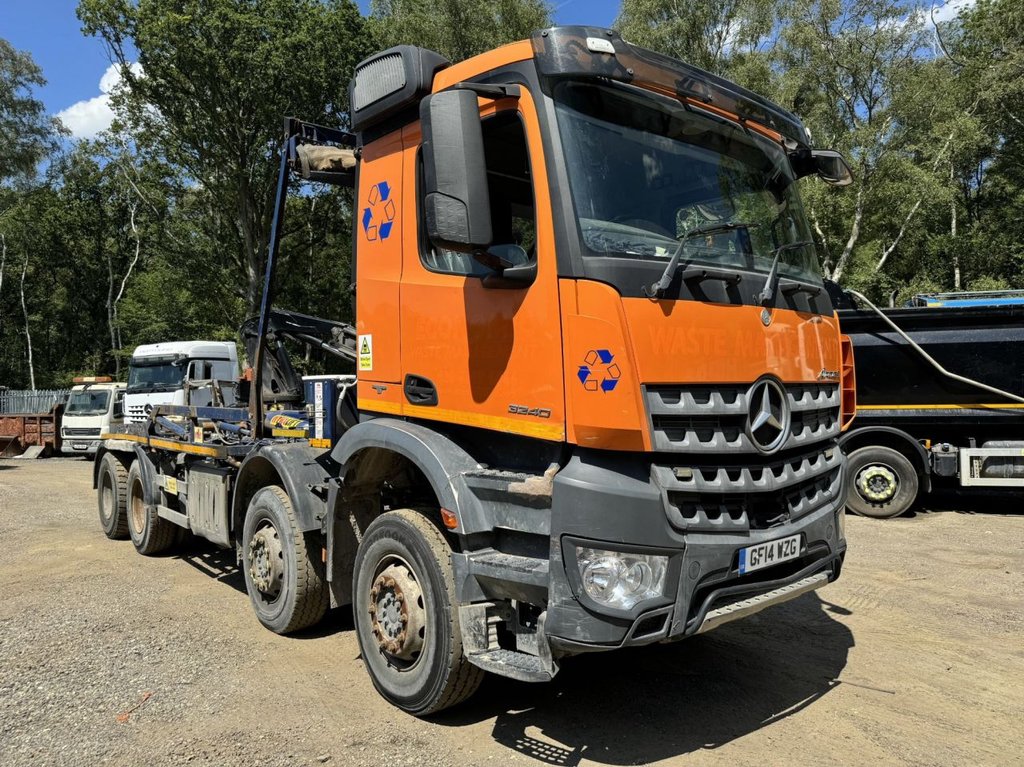 Mercedes-Benz Arocs 2014 Mercedes Arocs 3240 8x4 Hook Loader
