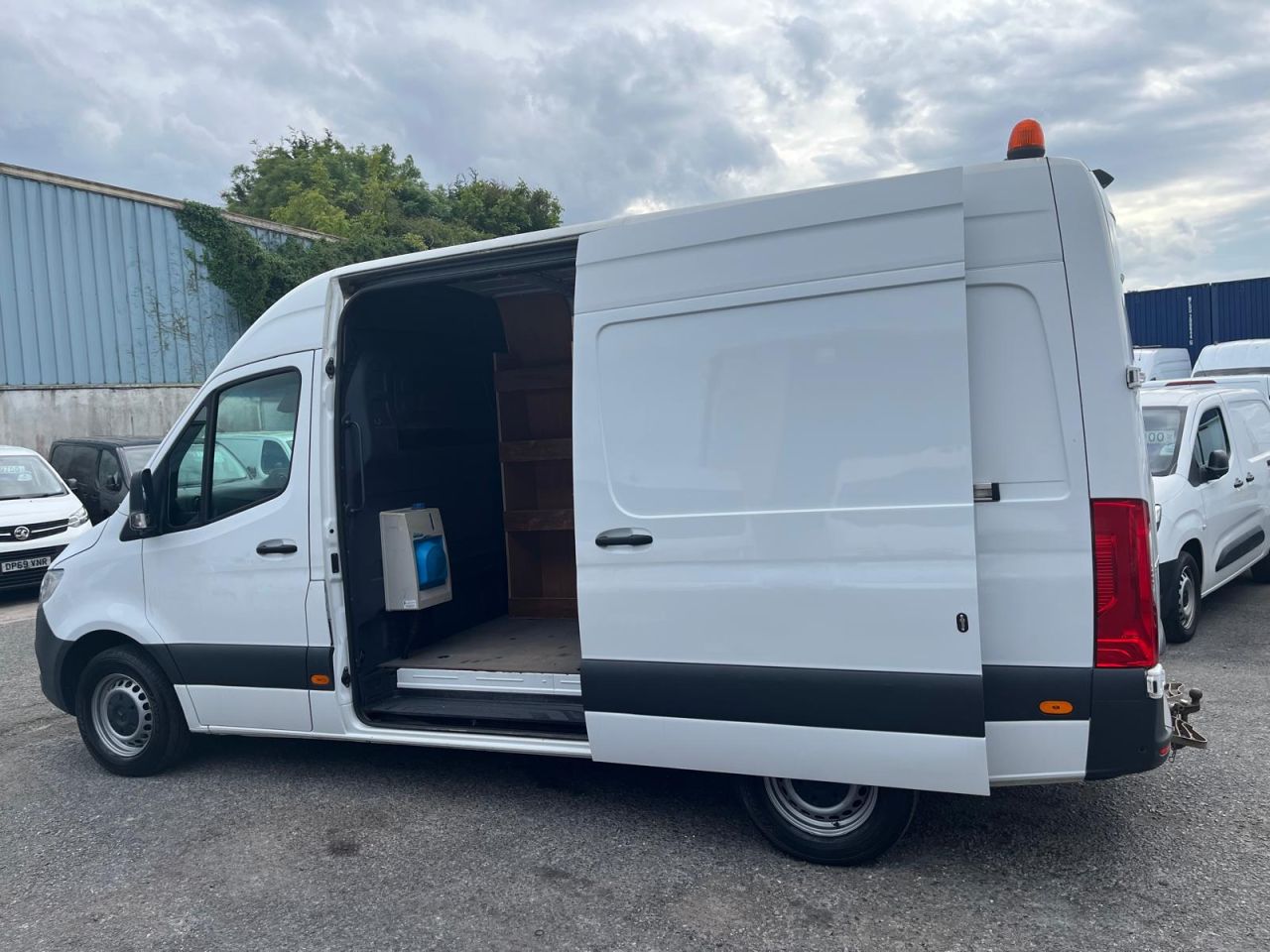 Mercedes-Benz Sprinter 2.0 315 CDI Progressive Panel Van 5dr Diesel ...