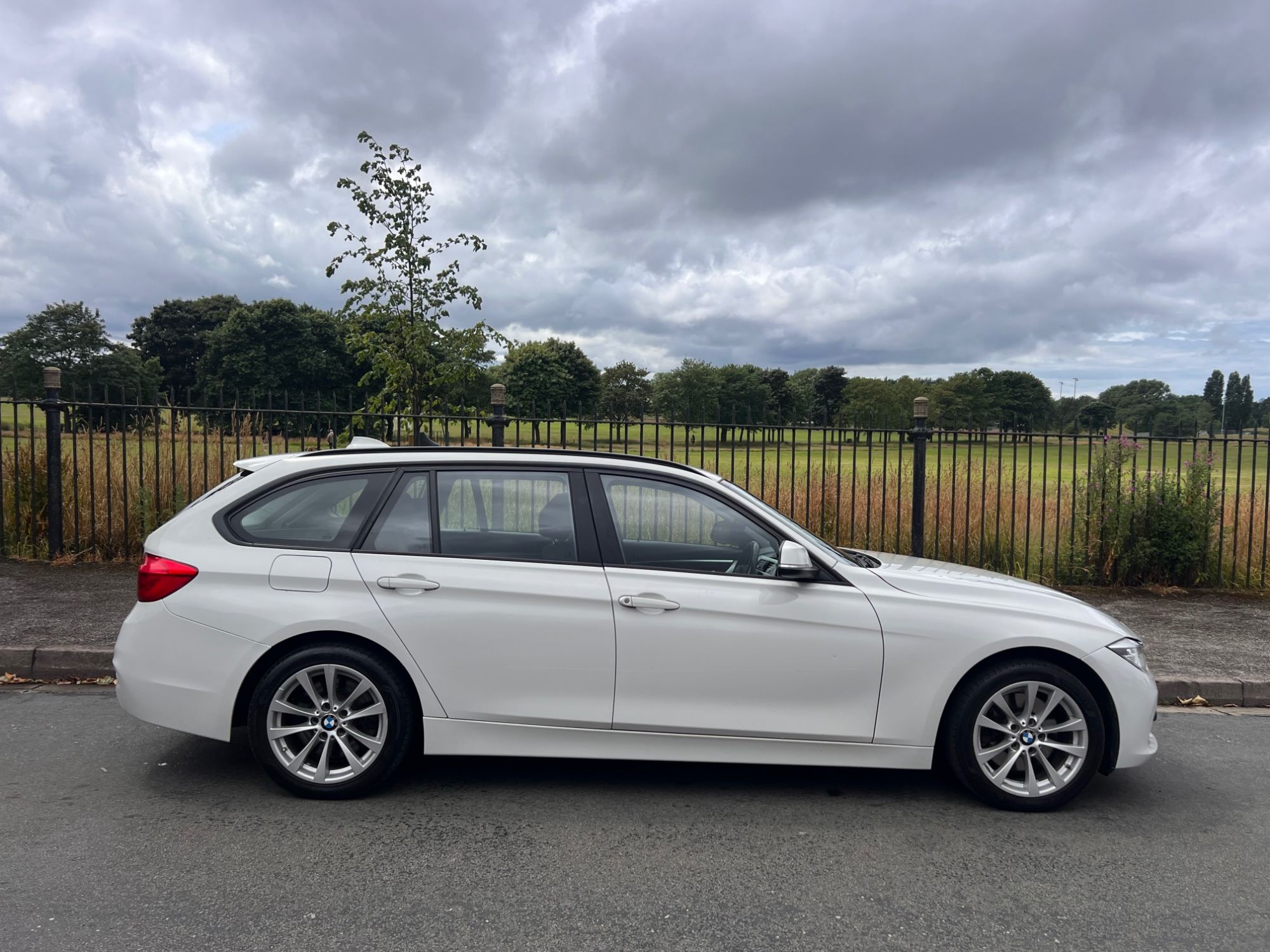 2019 BMW 3 Series 330d Xdrive SE AC Auto Estate