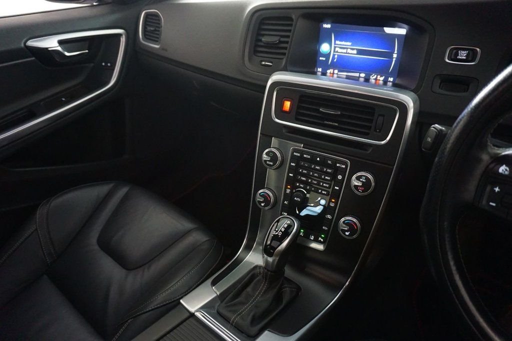 2017 Volvo S60 R-Design Lux Nav £9,950