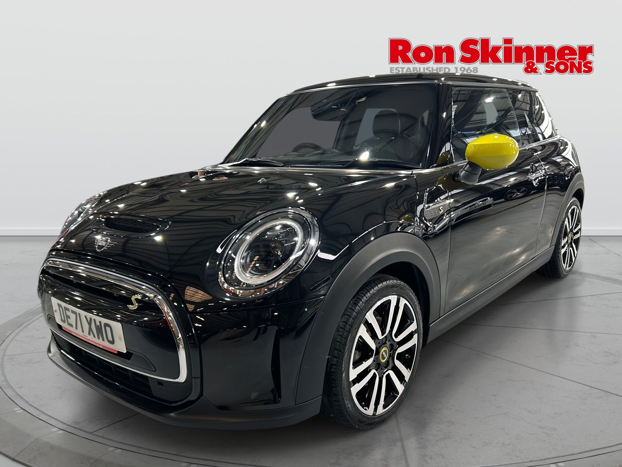 MINI Electric Hatch Cooper SE 32.6kwh Level 2 Hatchback 3dr Electric ...