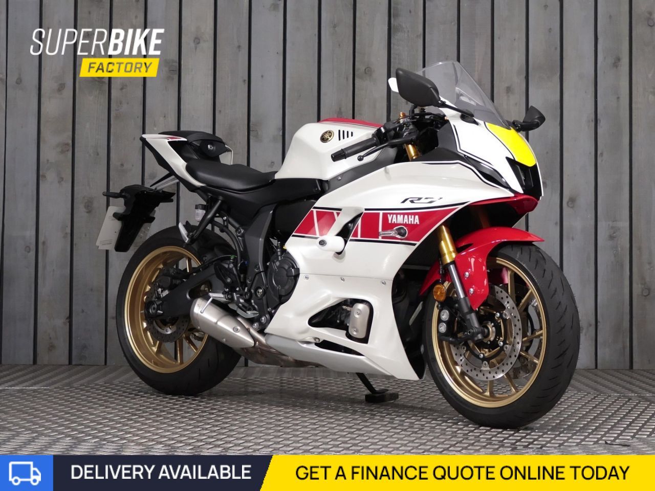2022 YAMAHA R7 - 604 miles | Superbike Factory