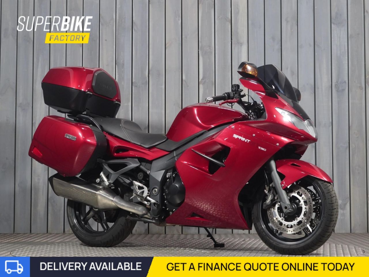 2015 TRIUMPH SPRINT GT 1050 - 19376 miles | Superbike Factory